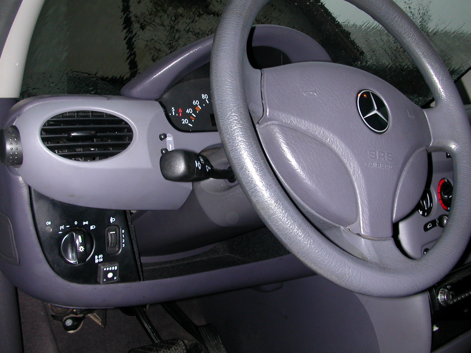 Mercedes A 150 - Avtoplin Plineks
